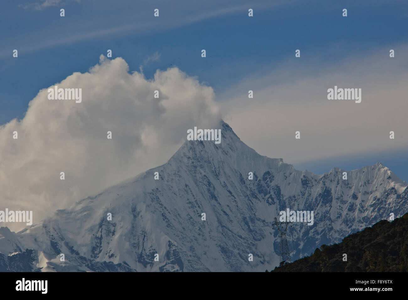 Mountain Ranges,Wooded Hillsides,Valleys,River Systems,Tibetan ...
