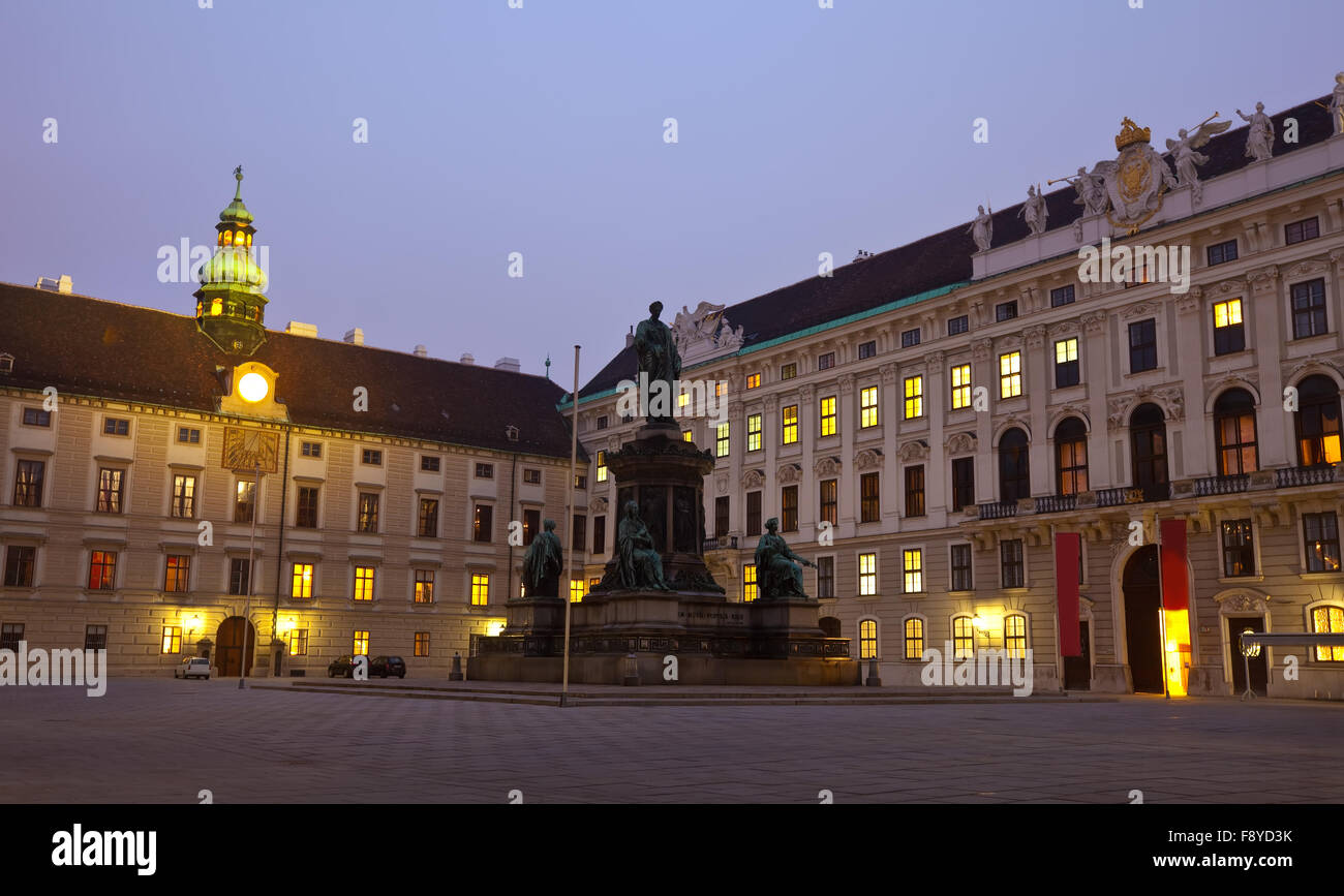 Night view Hofburg Palace. Vienna, Austria Stock Photo - Alamy