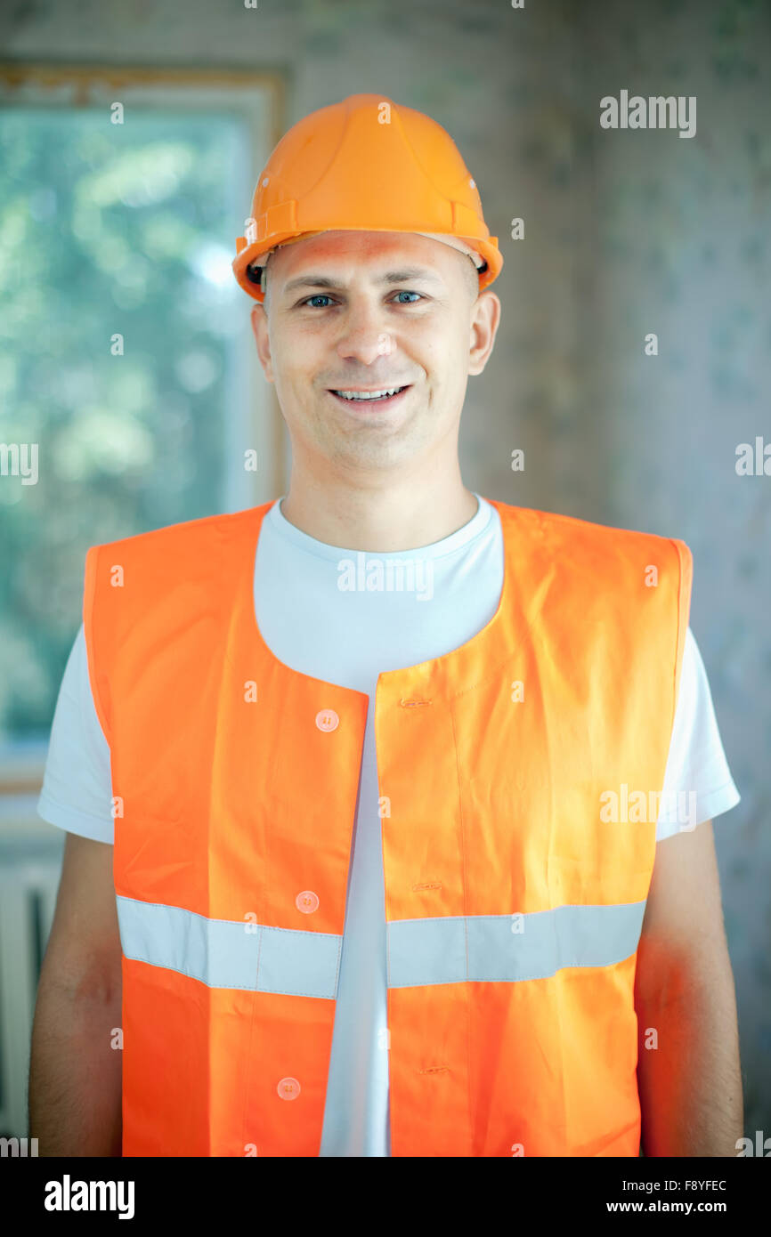 Hunky builder hi-res stock photography and images - Alamy