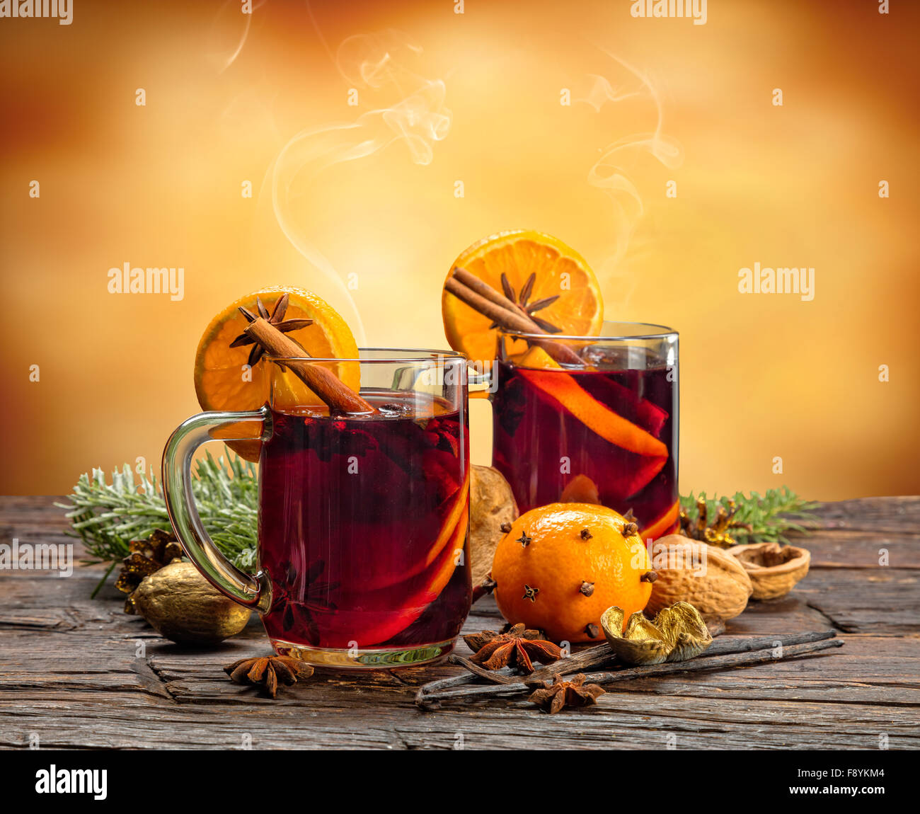 Hot red wine hi-res stock photography and images - Alamy