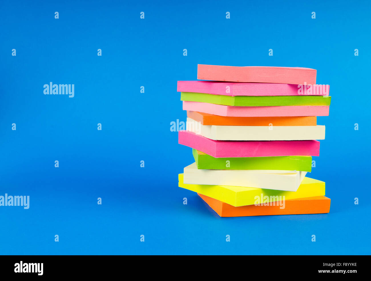 Colorful reminder notes on the color background Stock Photo - Alamy