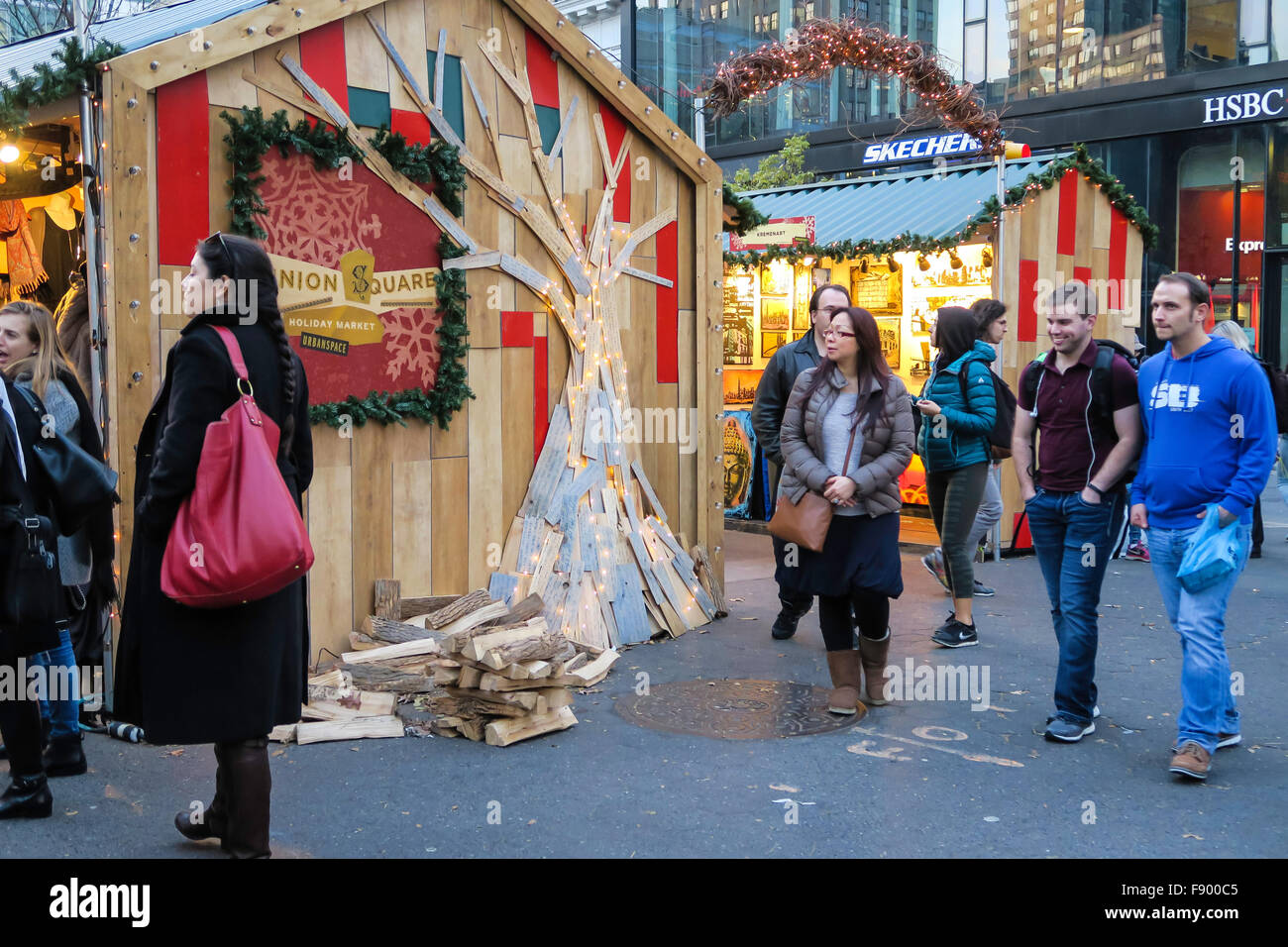 Us outdoor christmas market hi-res stock photography and images - Alamy