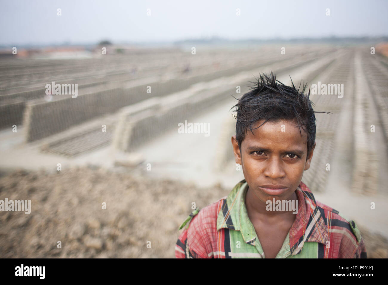 Asian bangladeshi man boy hi-res stock photography and images - Alamy