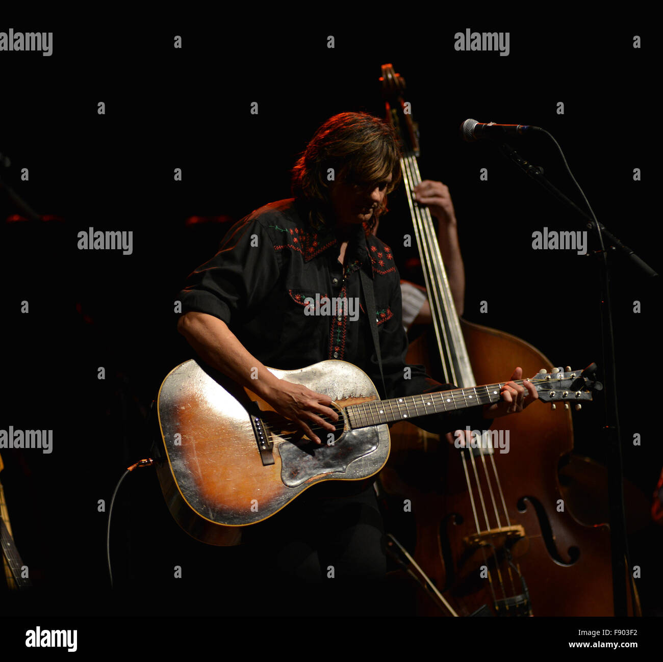 Virginia Beach, VIRGINIA, USA. 11th Dec, 2015. AMY RAY, American singer ...