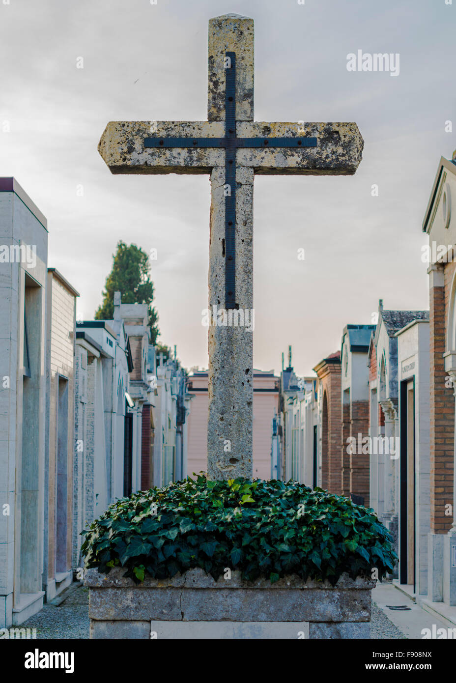 Aerial cross jesus hi-res stock photography and images - Alamy