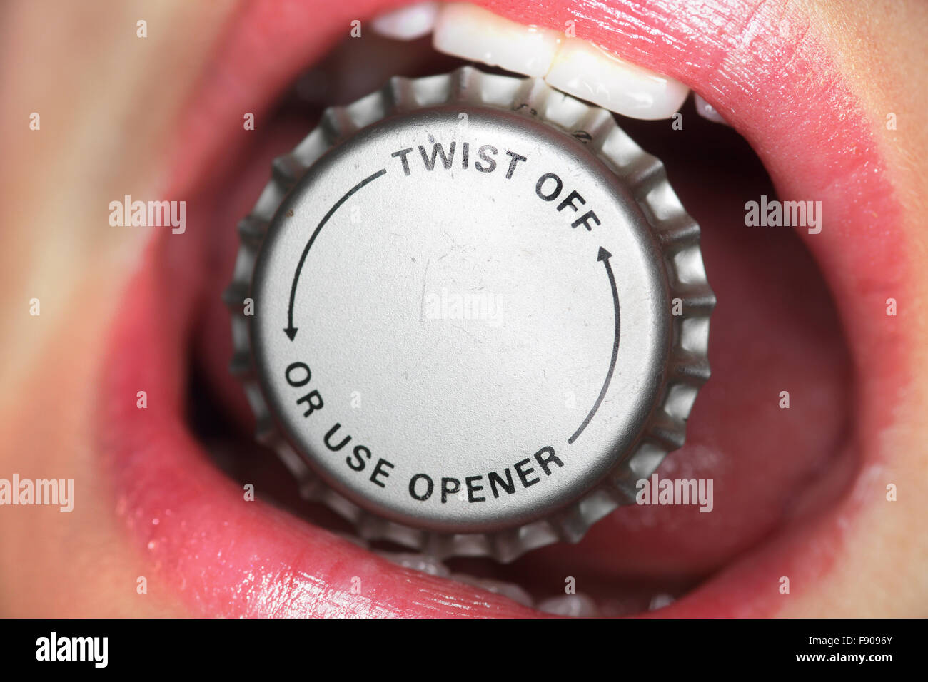 Twist off lid hi-res stock photography and images - Alamy