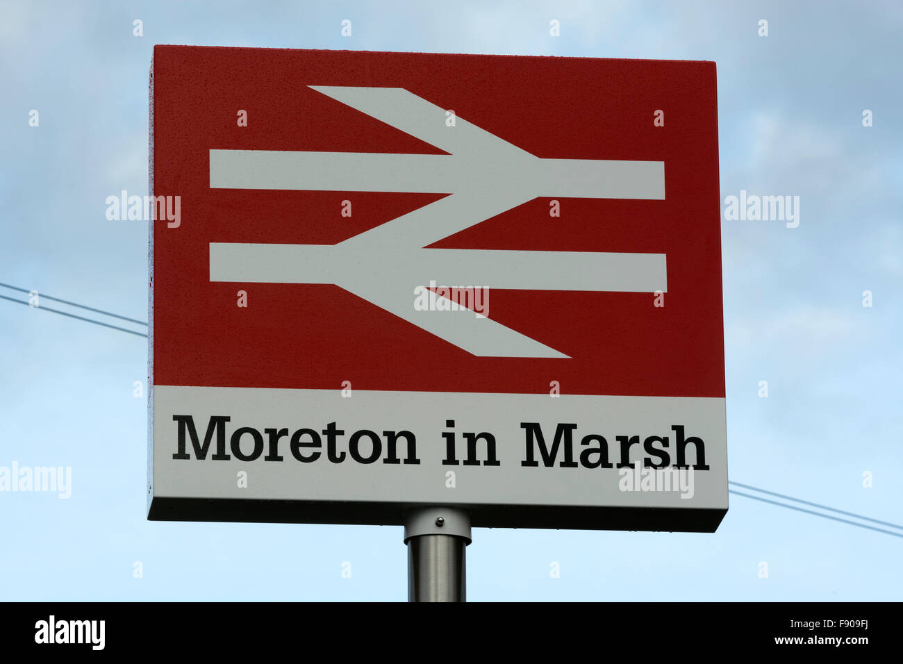 Moreton-in-Marsh railway station sign, Gloucestershire, UK Stock Photo ...
