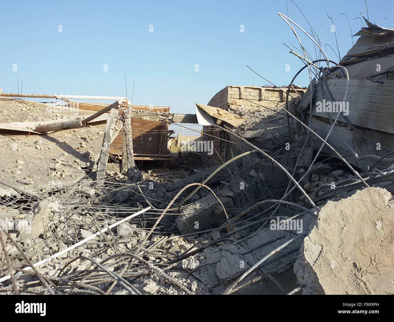 Fallujah. 12th Dec, 2015. Photo taken on Dec. 12, 2015 shows destroyed ...