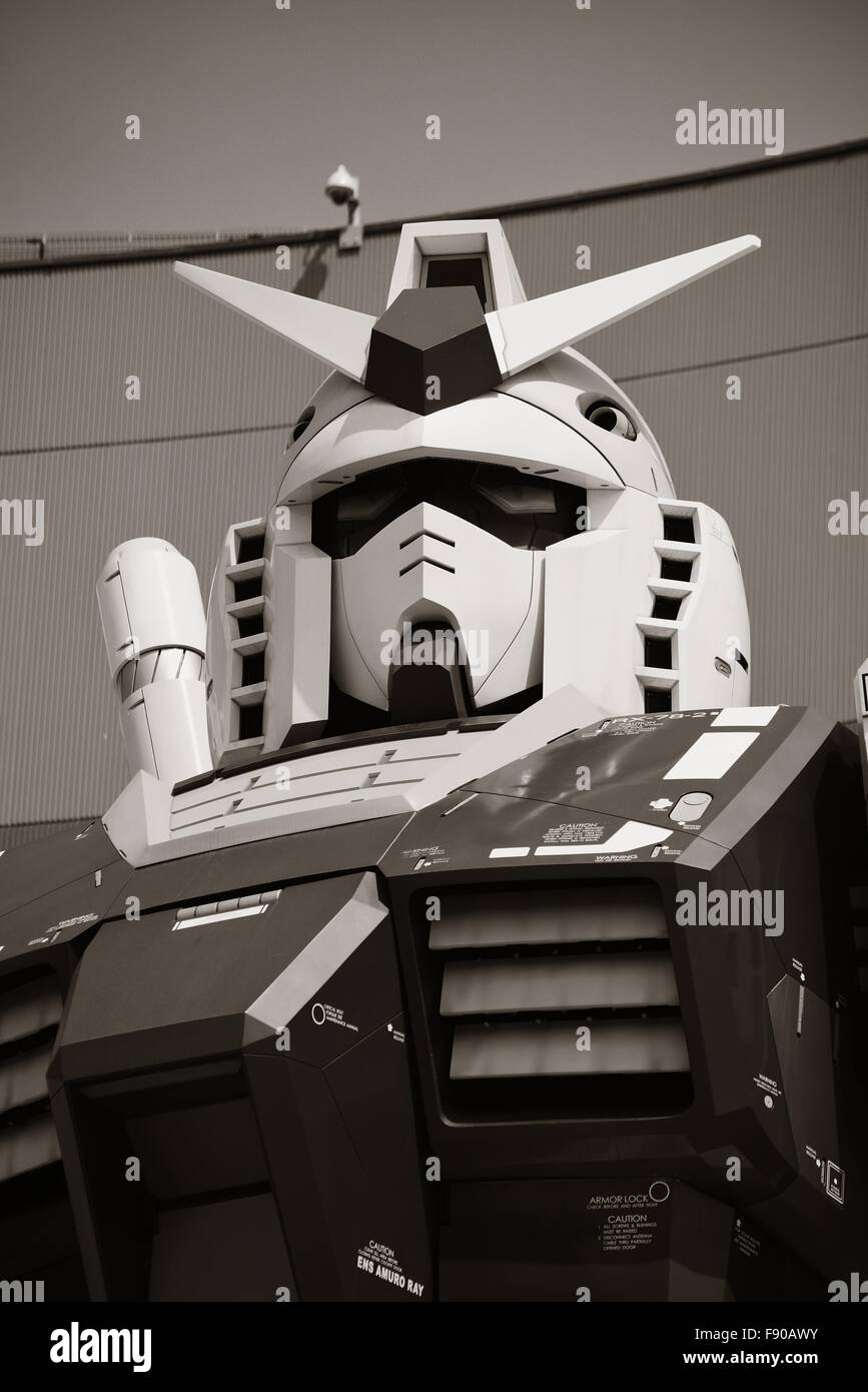 TOKYO, JAPAN - MAY 15: Giant Gundam Robot statue at Divercity on May 15 ...