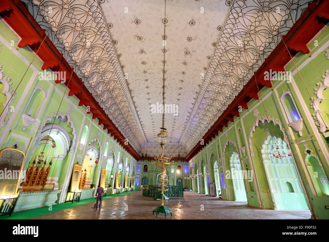 The bara imambara hi-res stock photography and images - Alamy