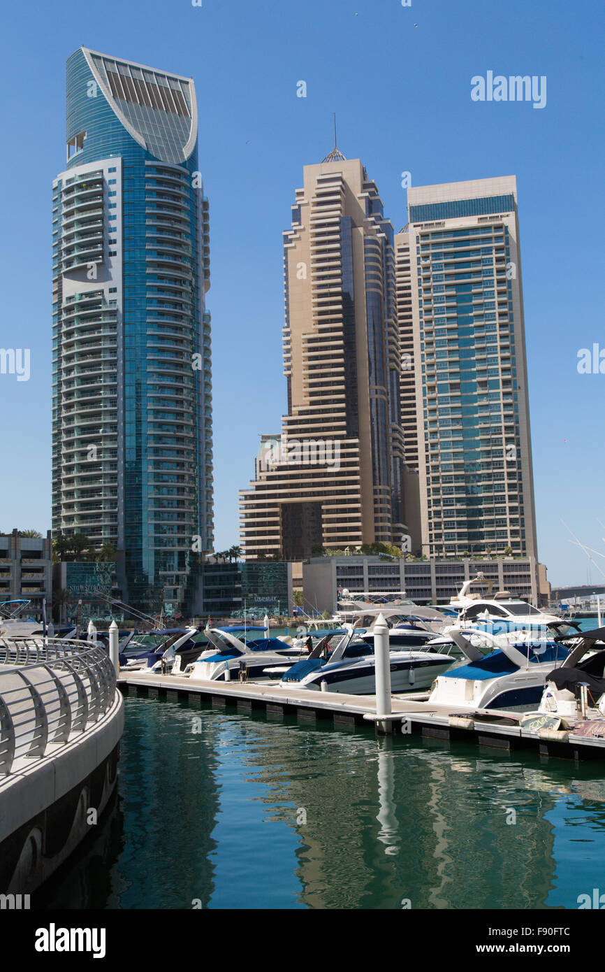 Emirate architecture in buildings hi-res stock photography and images ...