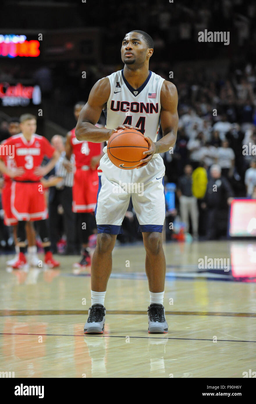 Storrs, Connecticut, USA. 12th Dec, 2015. Rodney Purvis (44) of Uconn ...