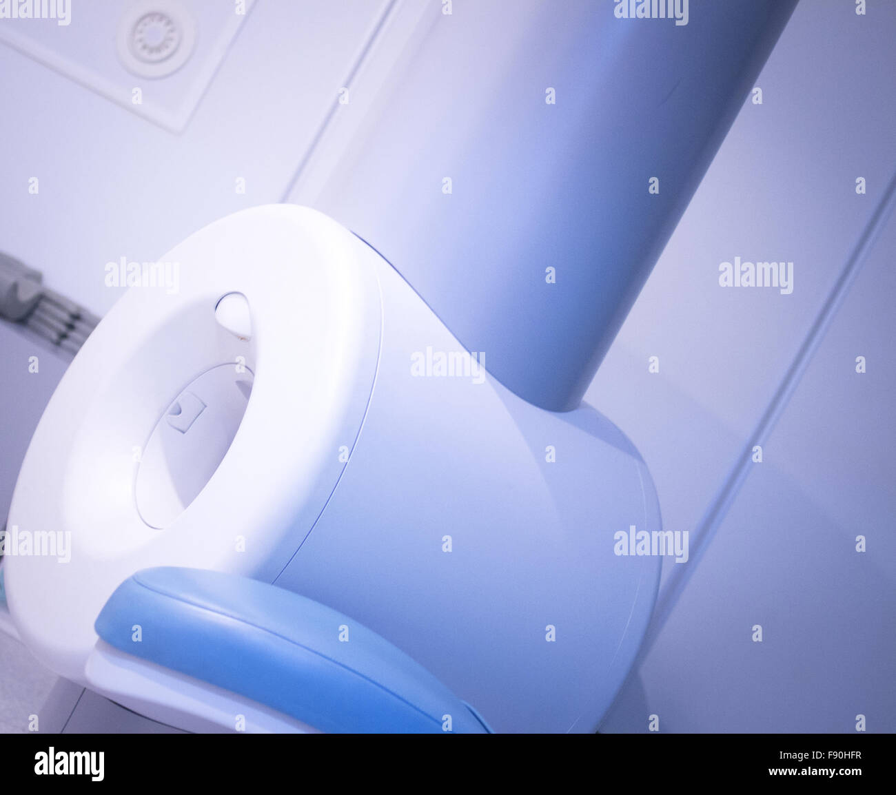 Fully open high field Magnetic Resonance Image MRI Nuclear CAT Scan ...