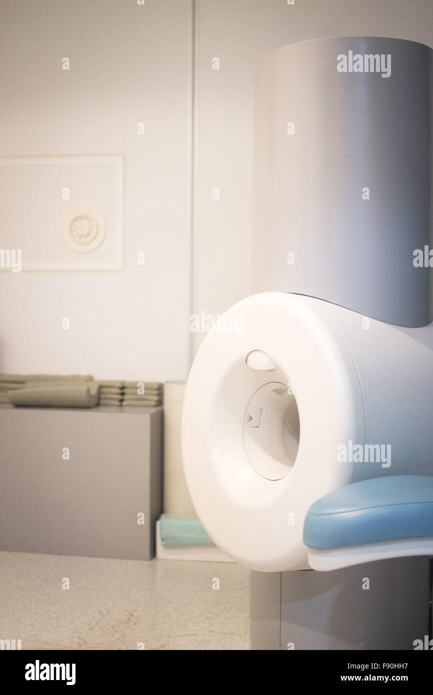 Fully open high field Magnetic Resonance Image MRI Nuclear CAT Scan ...