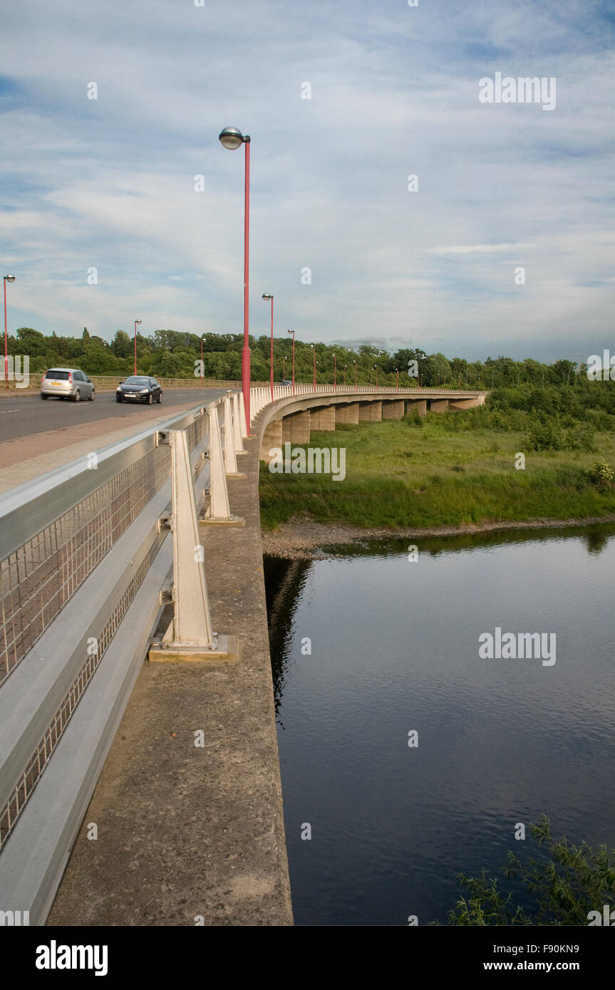 Hunters Bridge, Kelso, Roxburghshire, Scottish Borders Stock Photo - Alamy