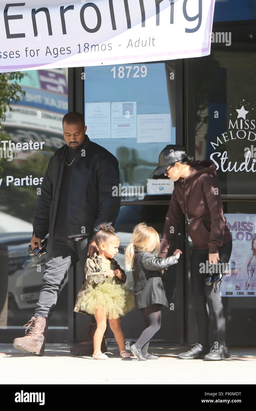 Kanye West and Kourtney Kardashian seen leaving ballet class together ...