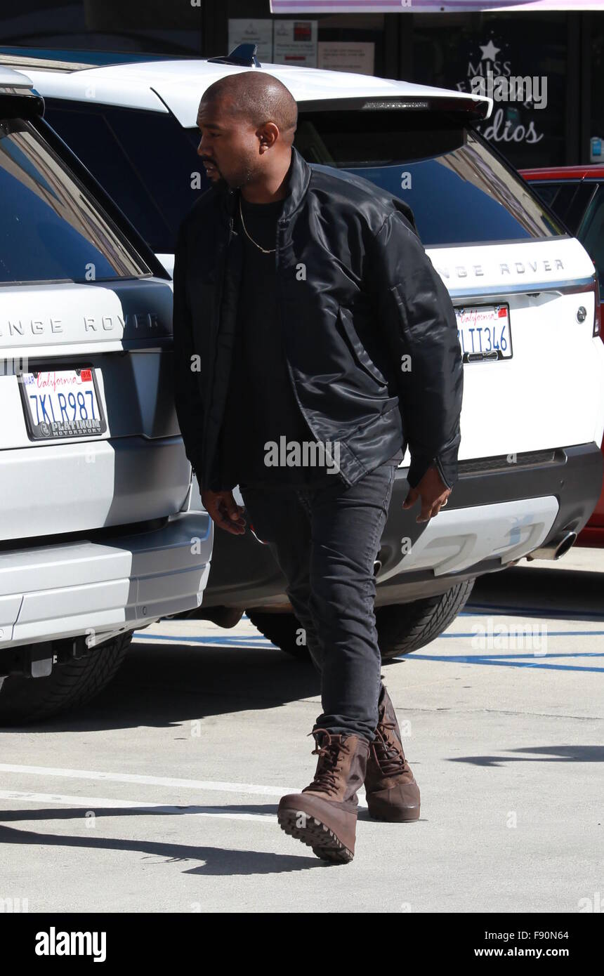 Kanye West was spotted taking daughter North West to the ballet class ...