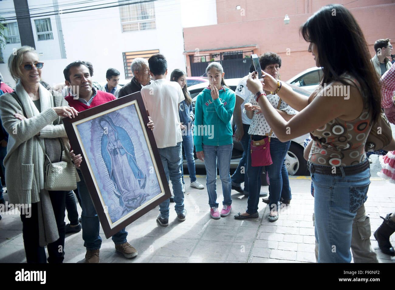 Virgen de guadalupe images hi-res stock photography and images - Alamy