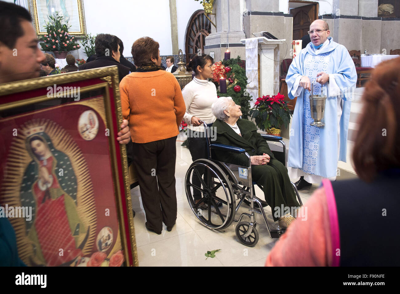 Virgen de guadalupe images hi-res stock photography and images - Alamy