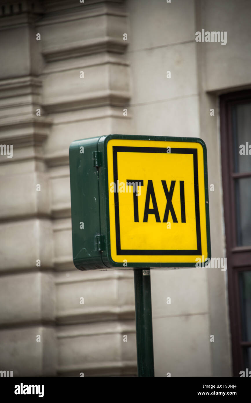 Taxi sign during the daylight hours Stock Photo - Alamy