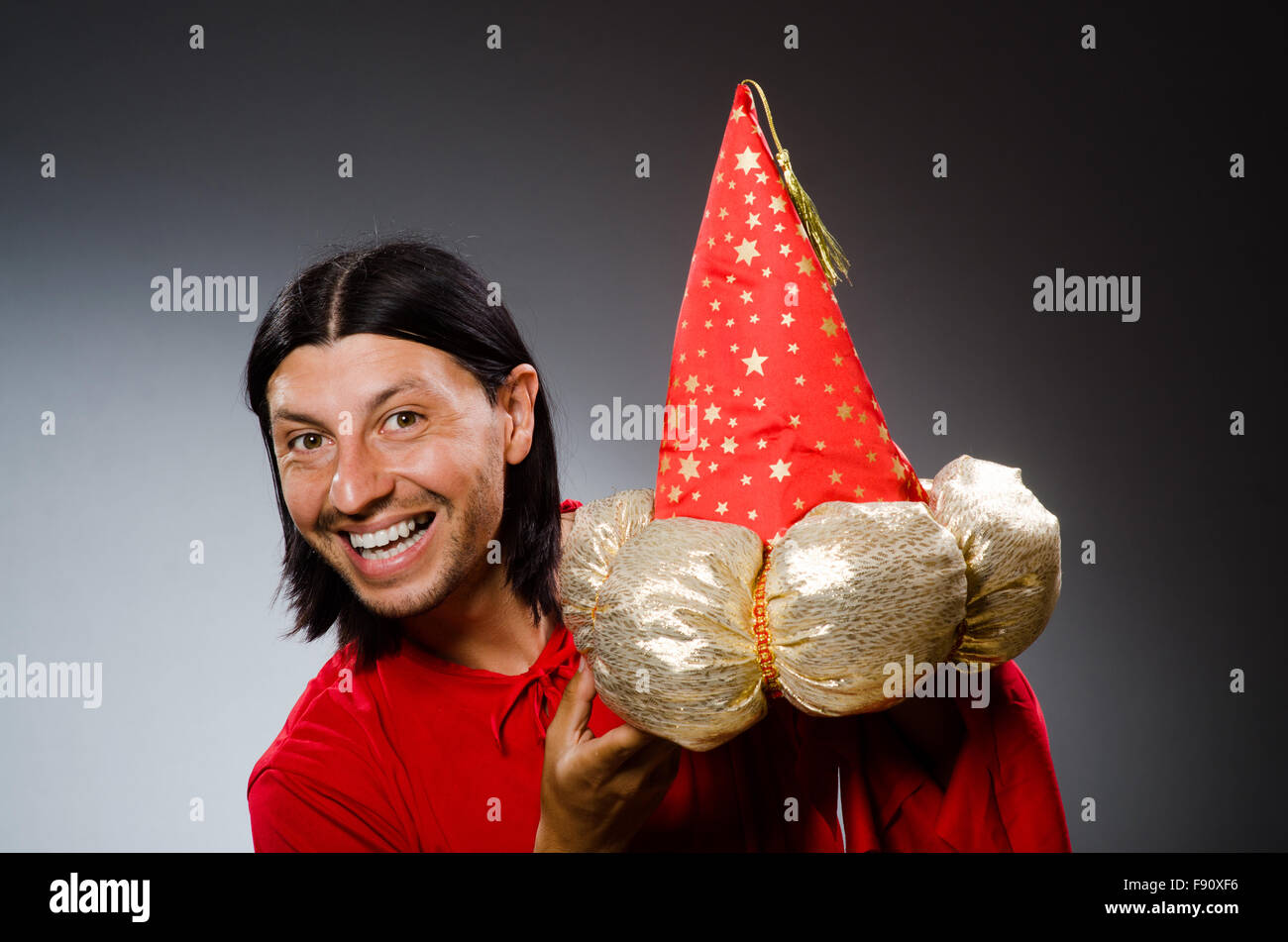 Man wearing wizard costume hi-res stock photography and images - Alamy