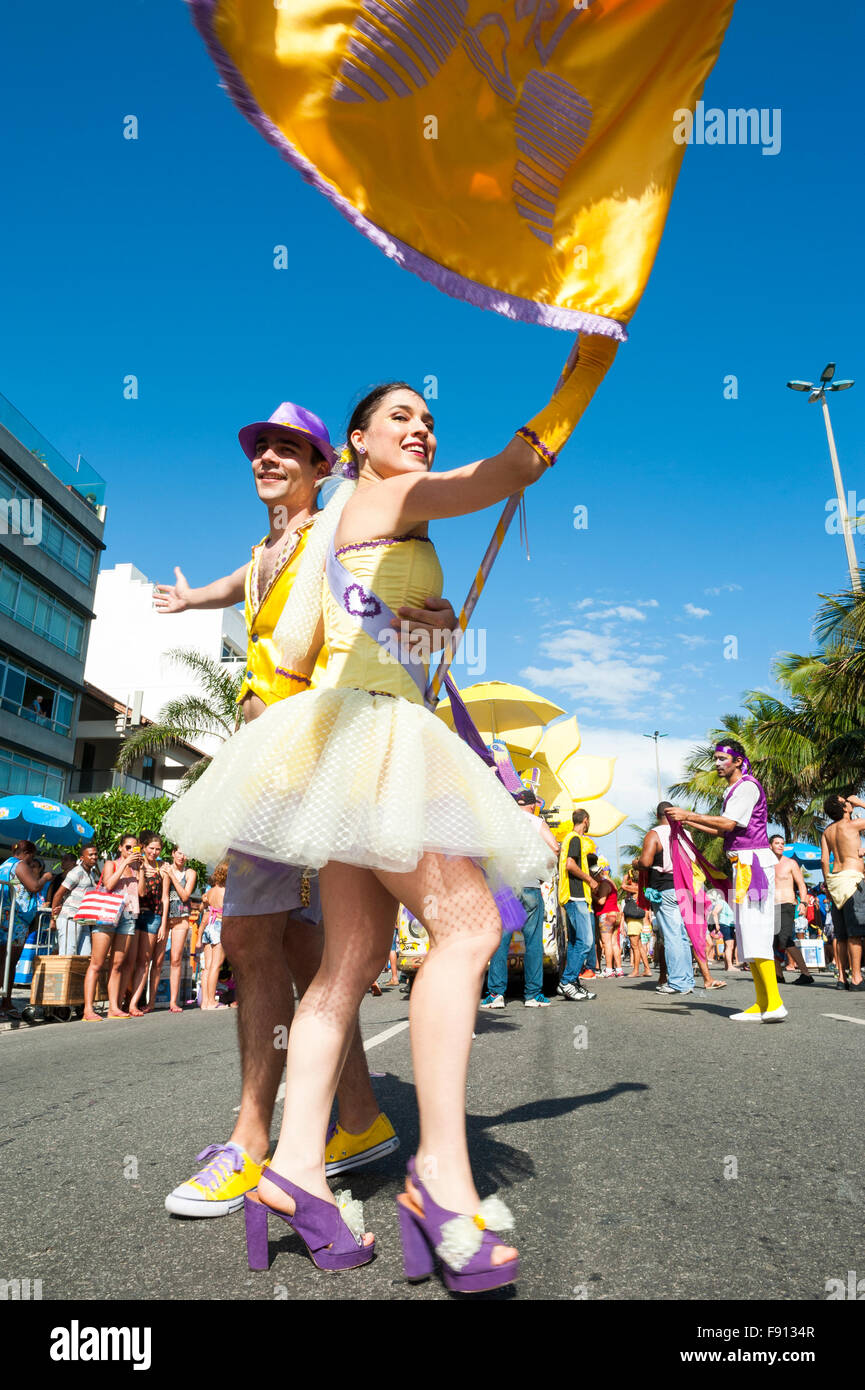 Porta bandeira flag bearer sala hi-res stock photography and images - Alamy