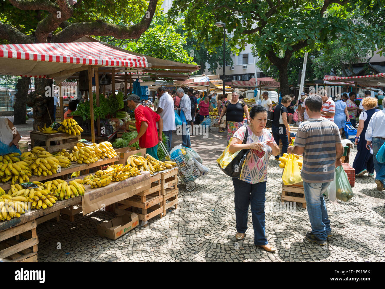 Plaza carioca hi-res stock photography and images - Alamy