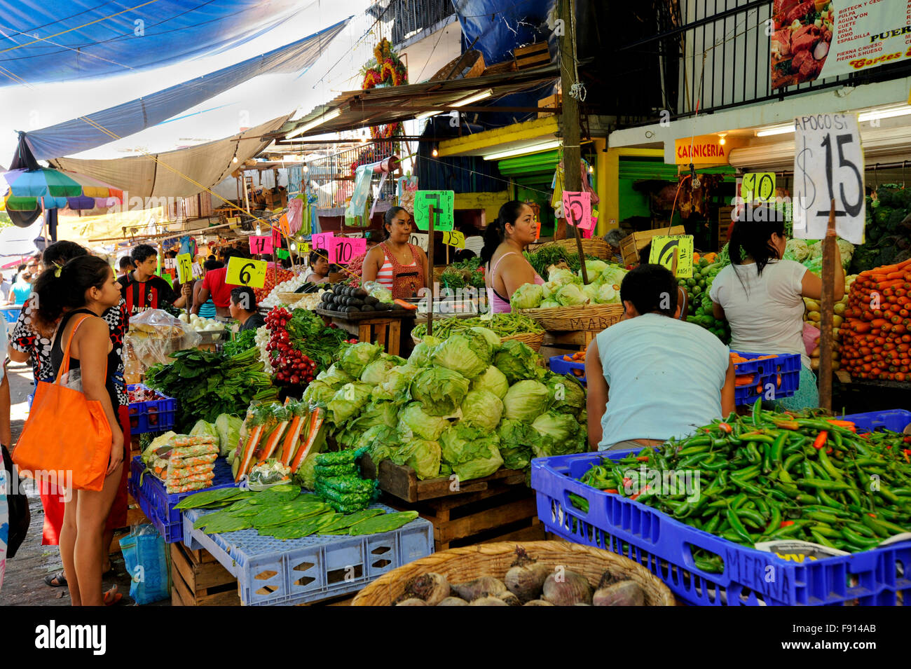 The Mercado Central Market in Acapulco, Mexico Stock Photo - Alamy
