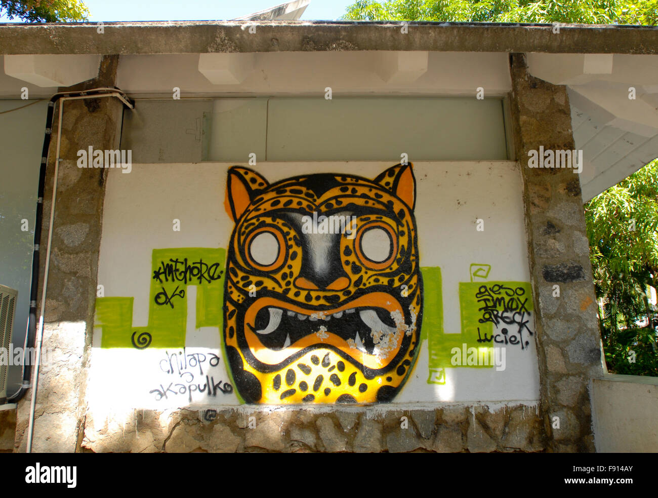 Mexican graffiti hi-res stock photography and images - Alamy