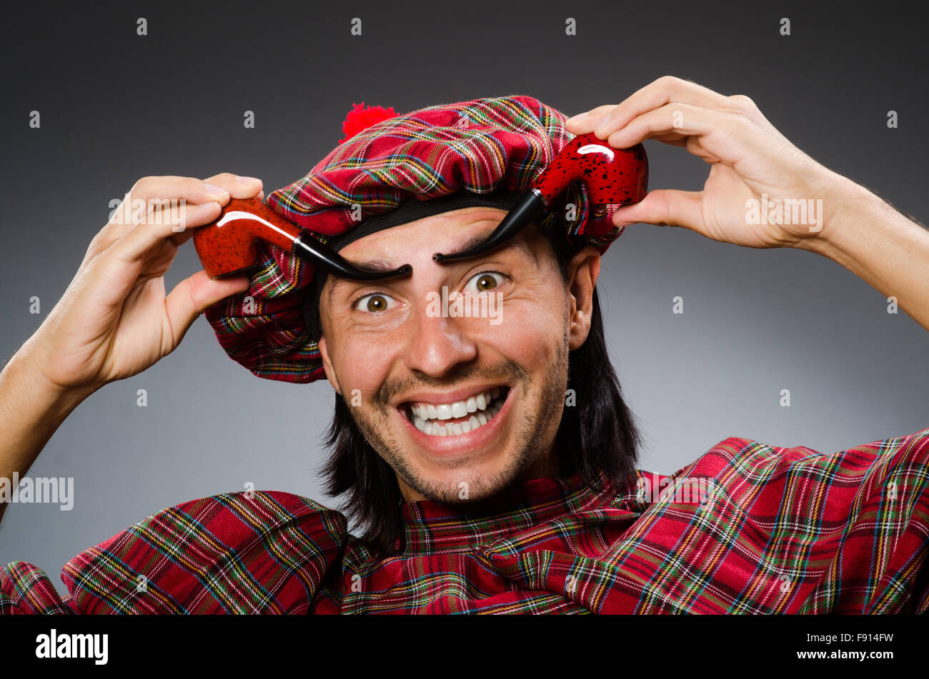 Scottish man pipe smoking hi-res stock photography and images - Alamy