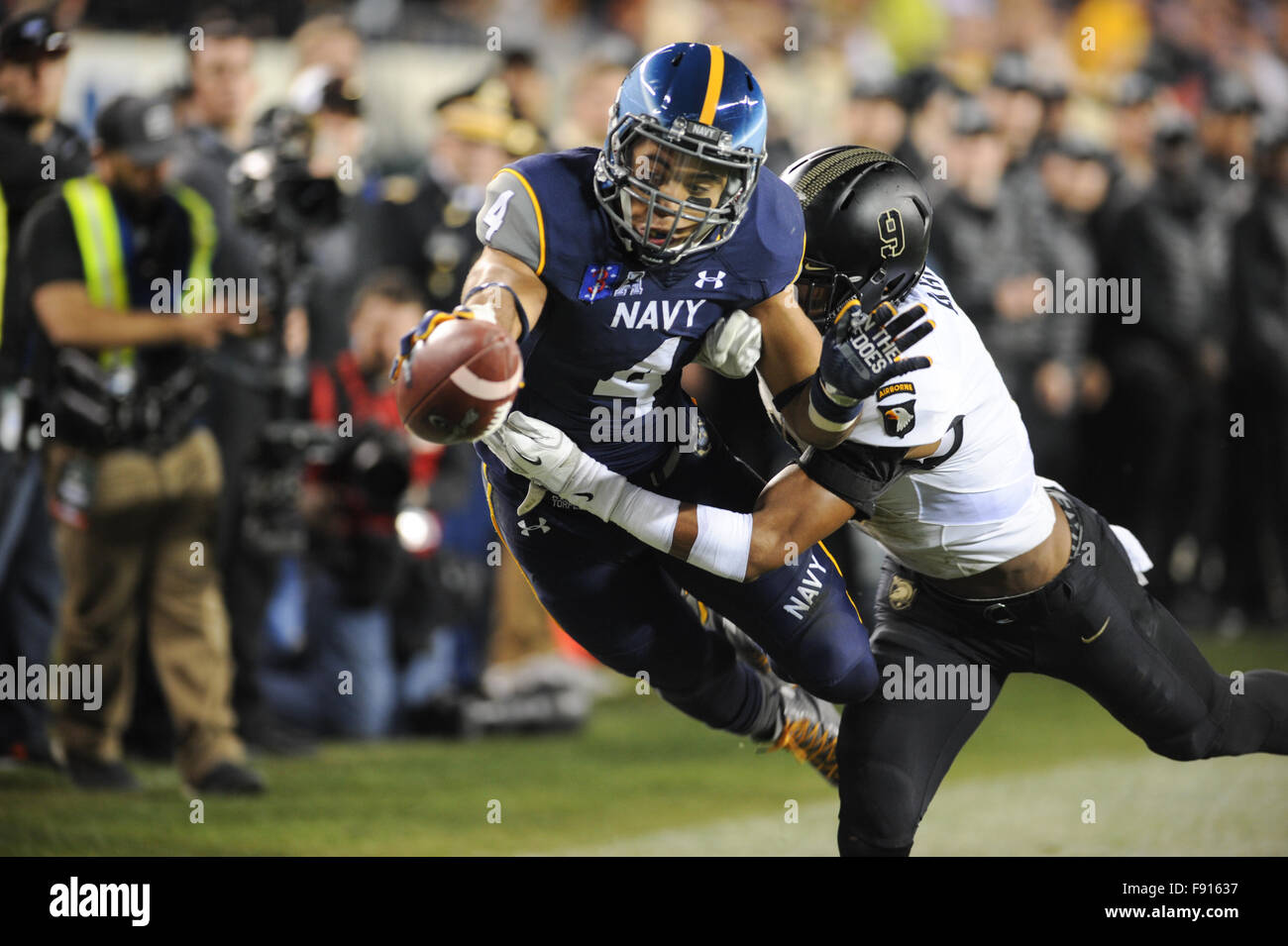 Philadelphia, Pennsylvania, USA. 12th Dec, 2015. Navy WR, JAMIR TILLMAN ...