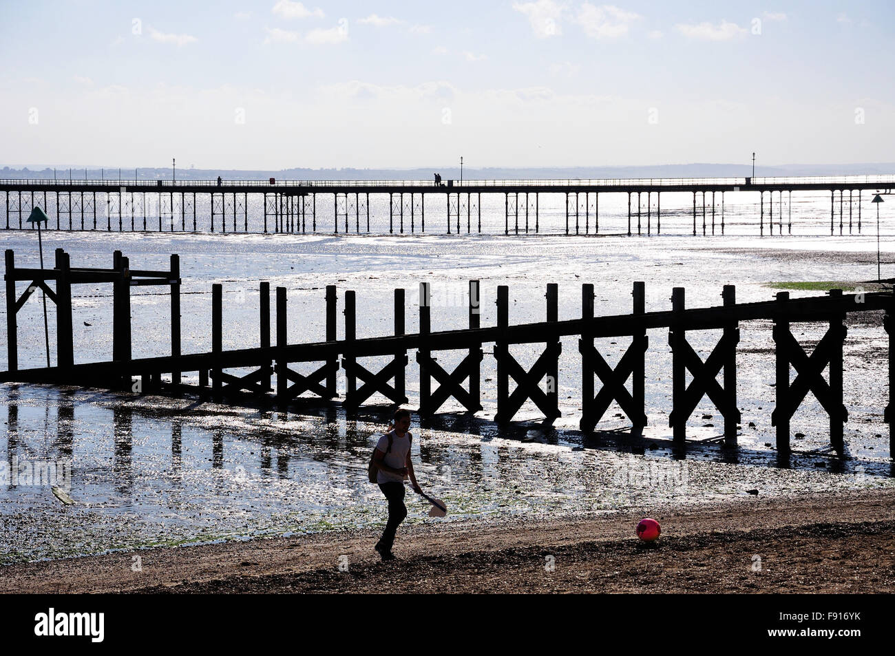 Pier at southend on sea hi-res stock photography and images - Alamy