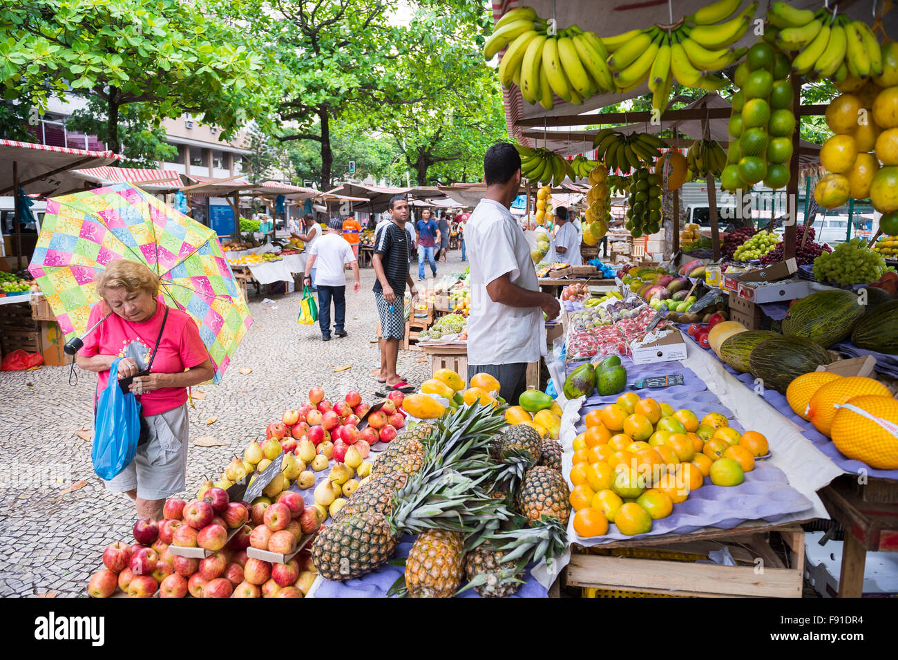 Plaza carioca hi-res stock photography and images - Alamy