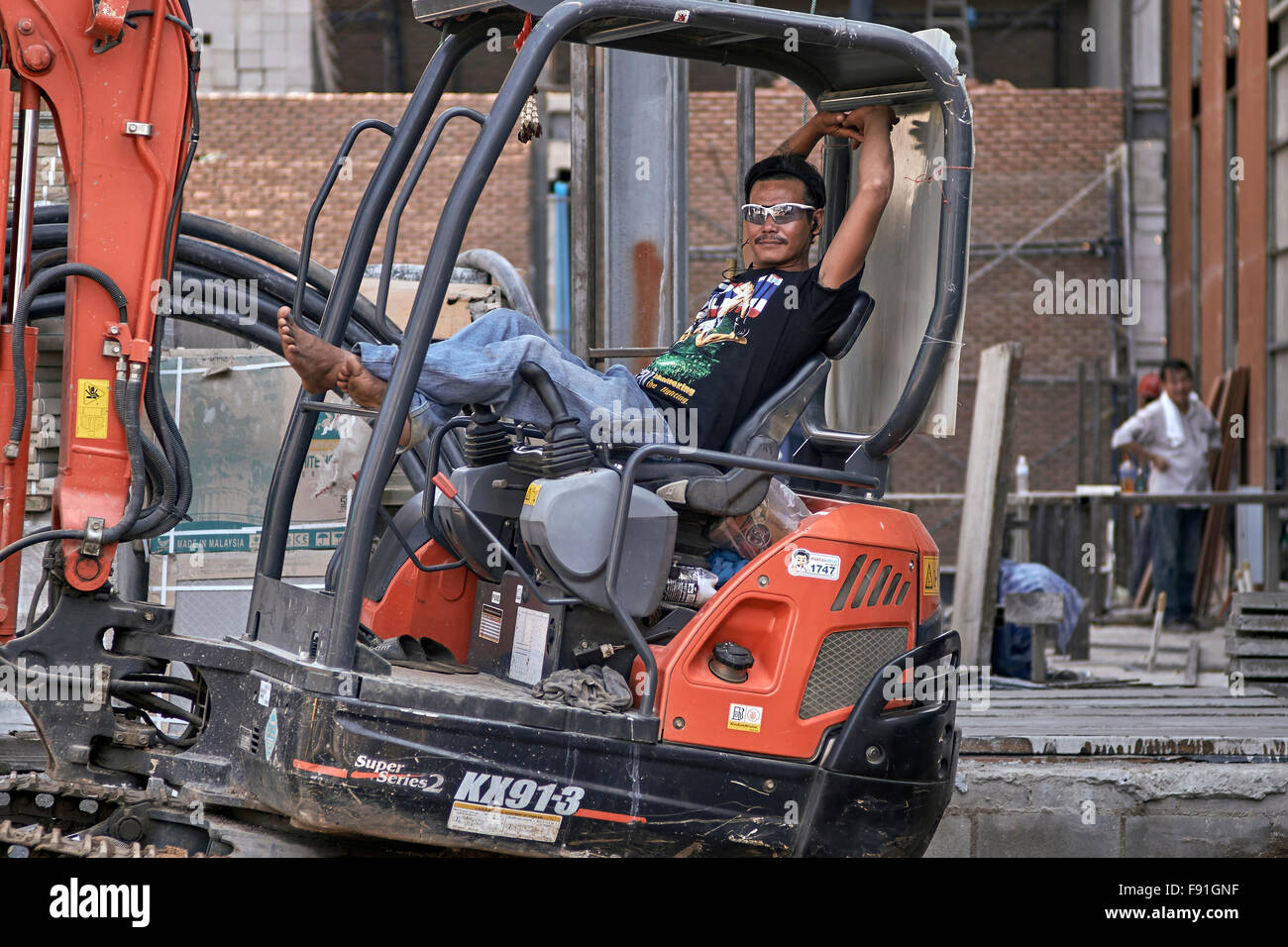 Backhoe driver backhoe hi-res stock photography and images - Alamy