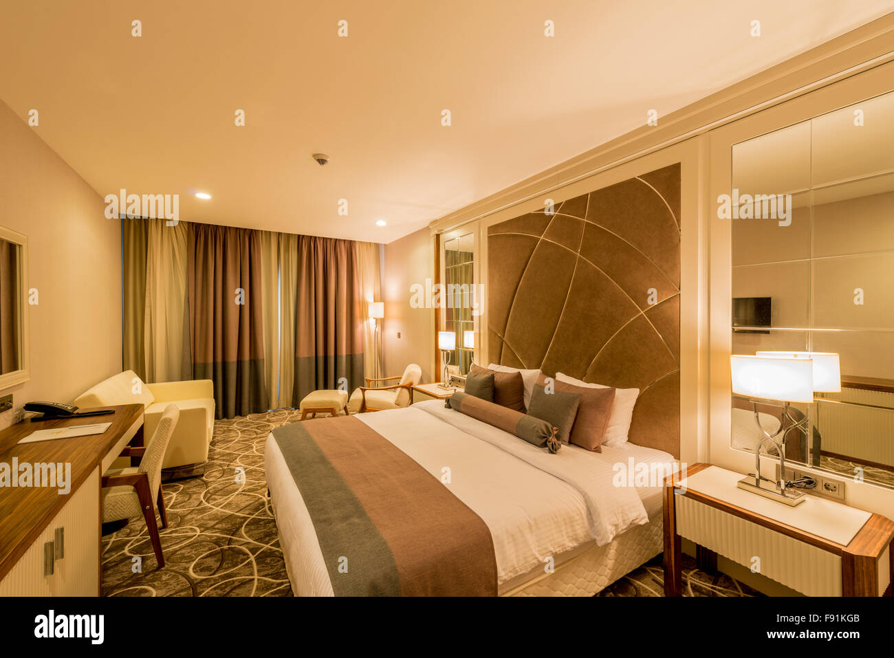 Hotel room with modern interior Stock Photo - Alamy