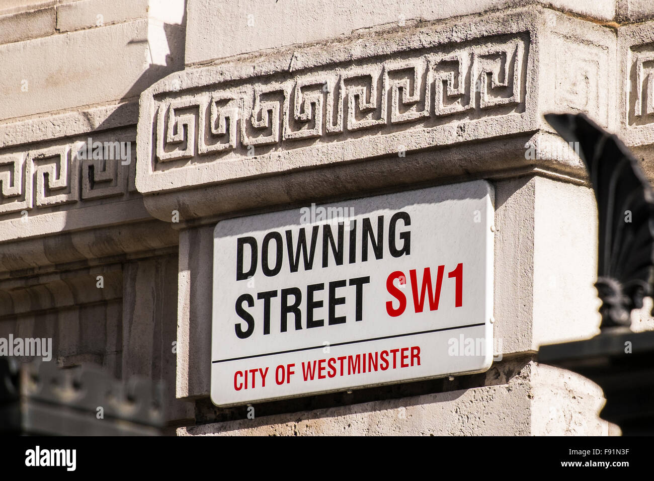Street sign london england hi-res stock photography and images - Alamy