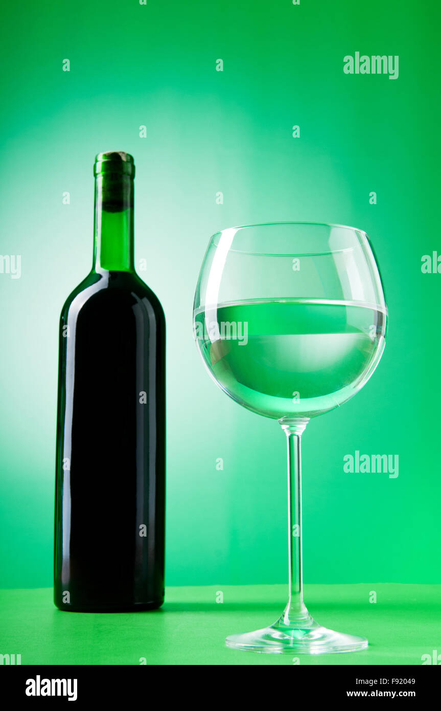 Wine concept with gradient background Stock Photo - Alamy