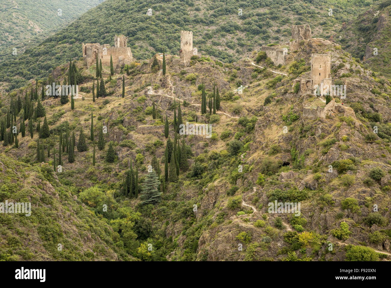 Old castles hi-res stock photography and images - Alamy