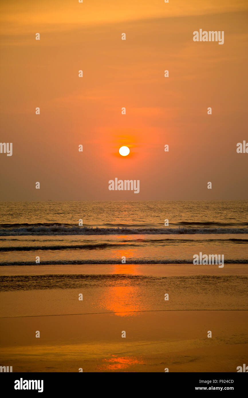 Sunset in india hi-res stock photography and images - Alamy