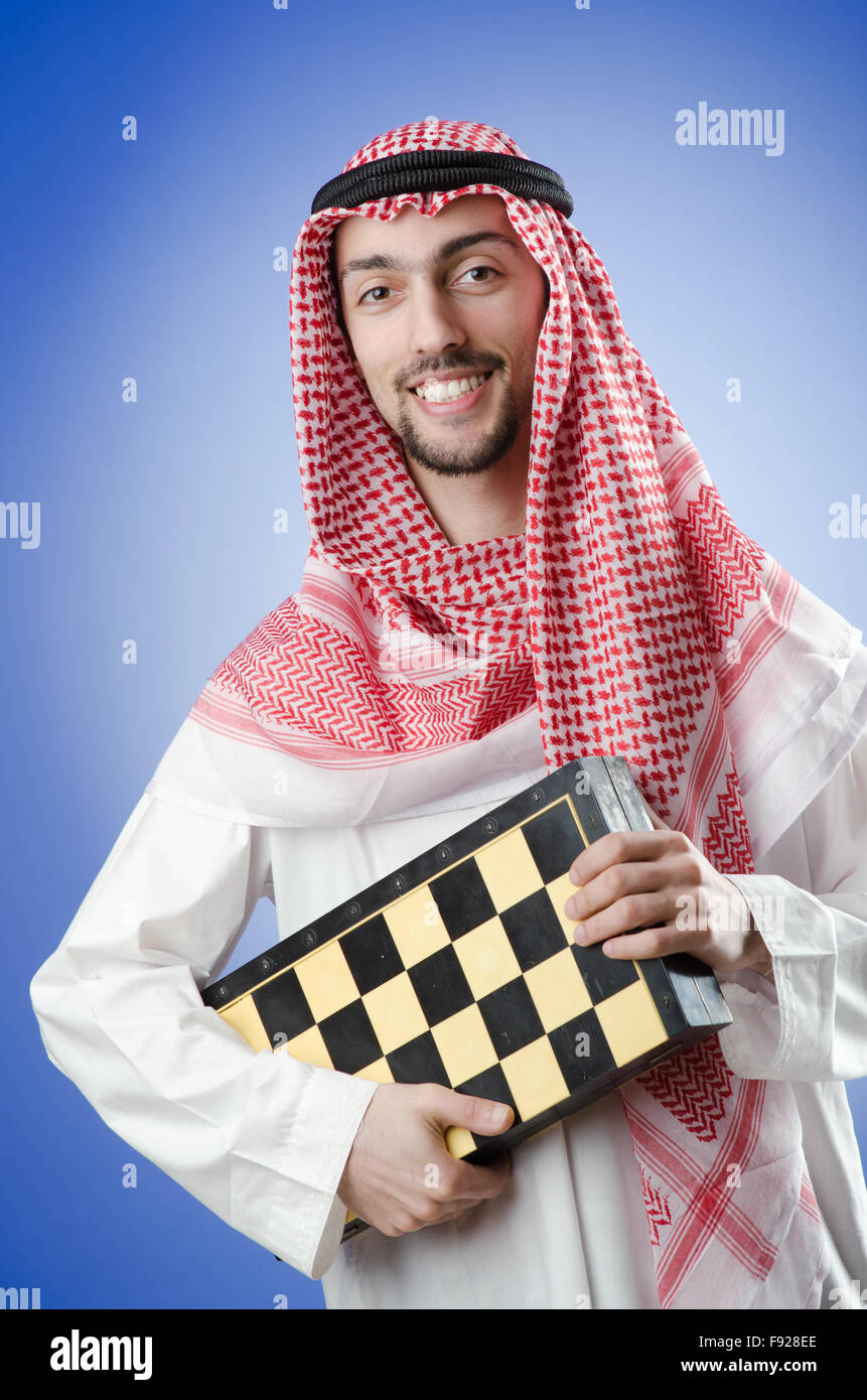 Muslim playing chess hi-res stock photography and images - Alamy