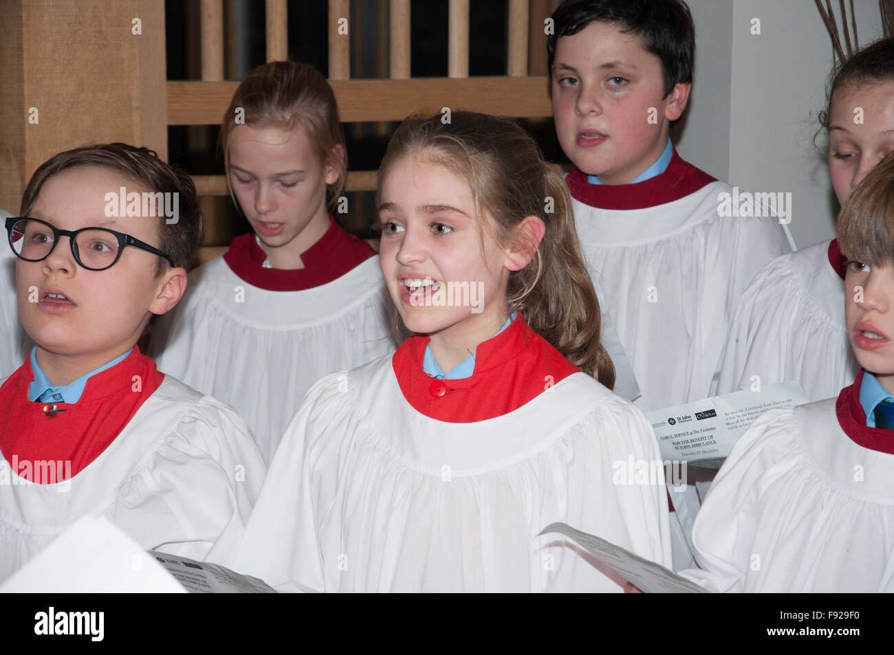 Christmas carols choir hi-res stock photography and images - Alamy