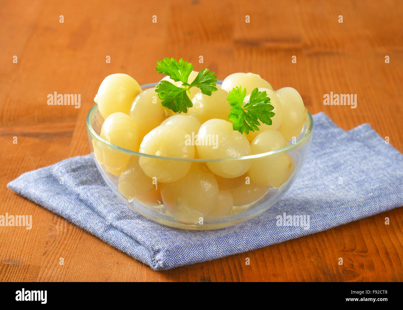 Bowl of small pickled onions Stock Photo - Alamy