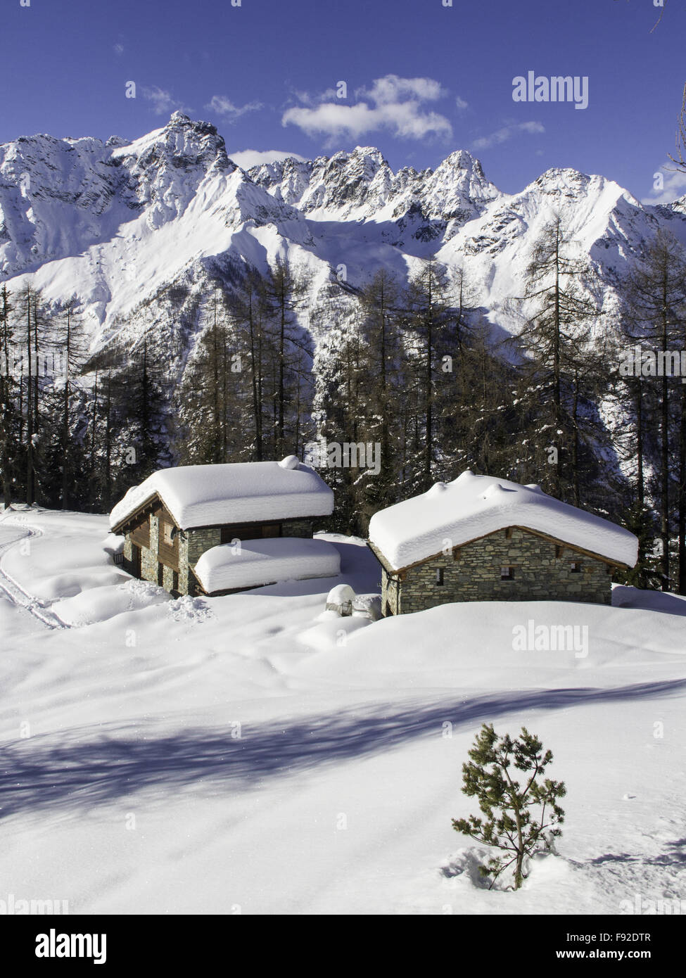 Winter italian hi-res stock photography and images - Alamy