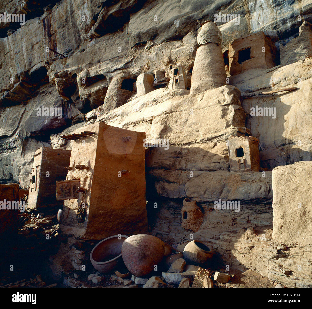 Old Granaries in Dogon village, Teli, Mali Stock Photo - Alamy