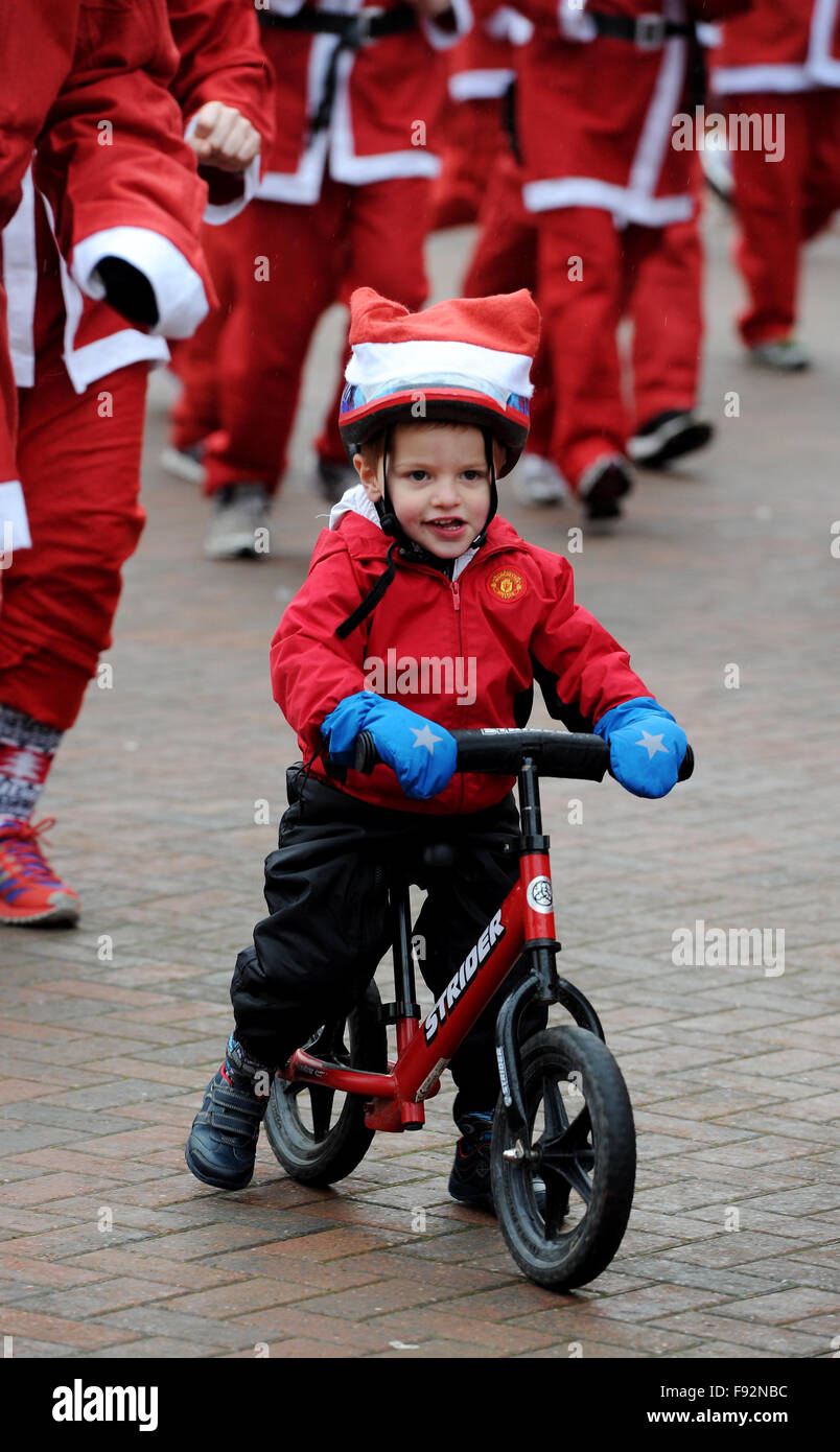 The annual Manchester United Foundation Santa Run, Old Trafford ...