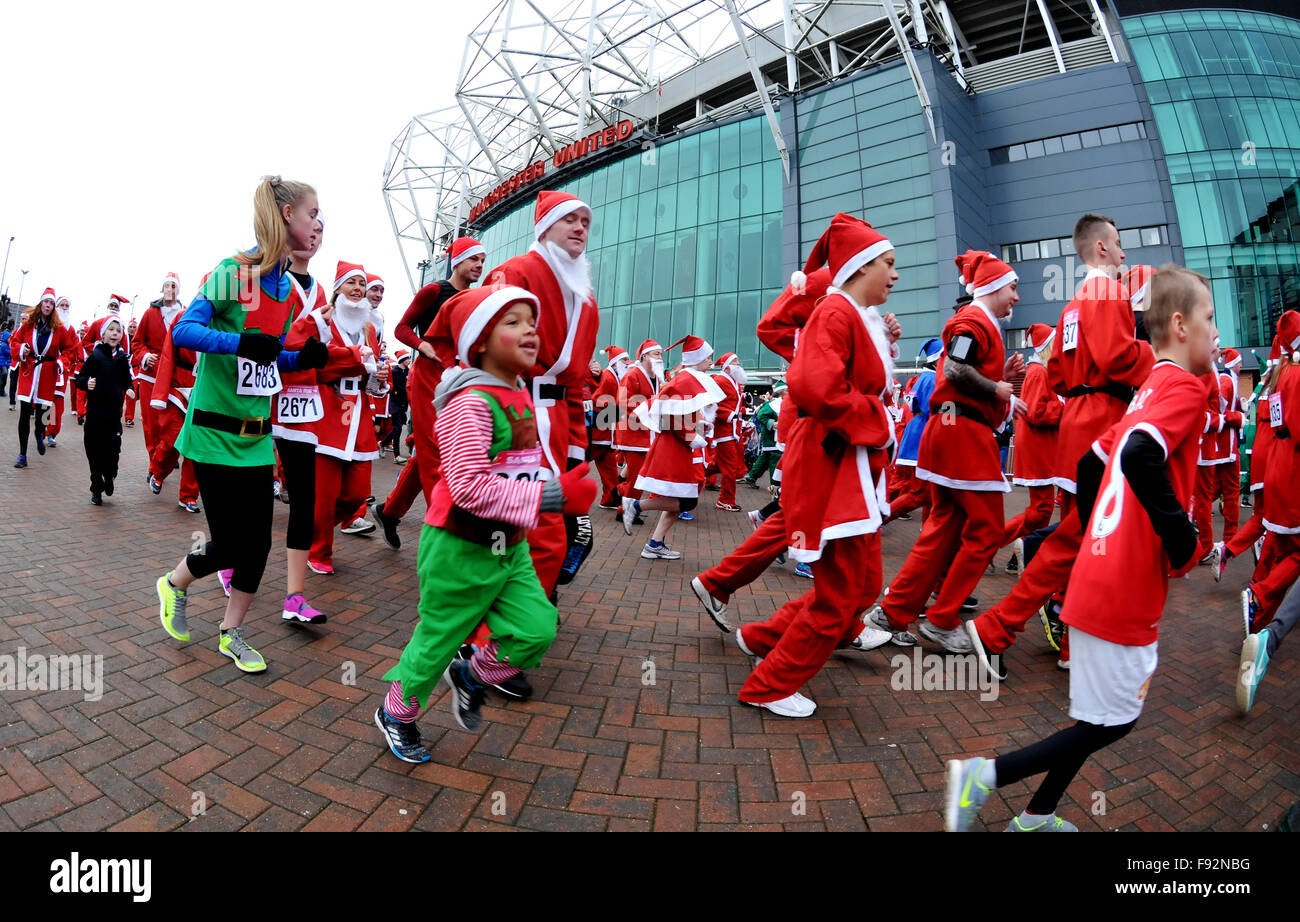 Annual manchester united foundation santa hi-res stock photography and ...