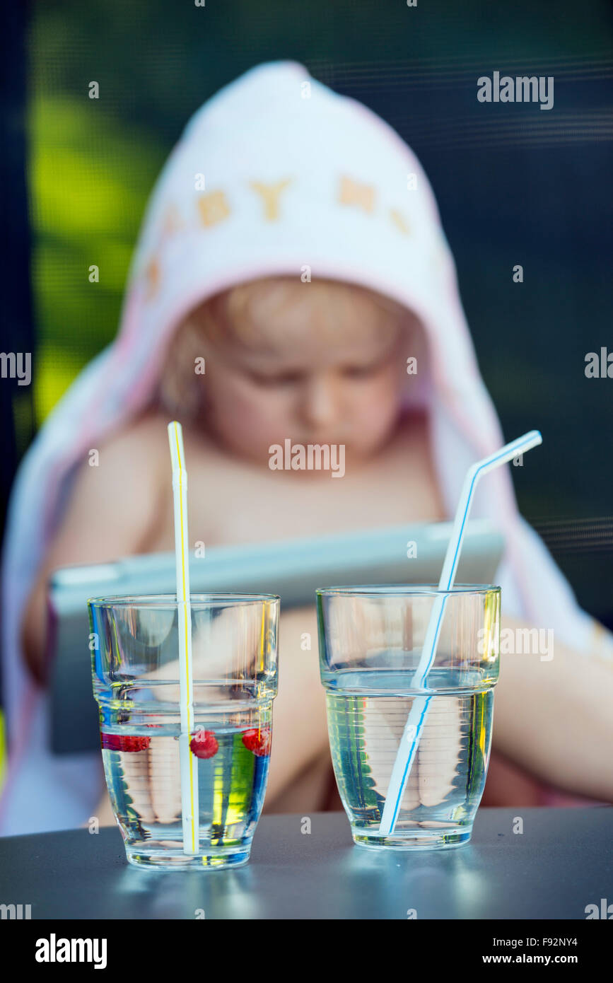 Young girl with Ipad Stock Photo - Alamy