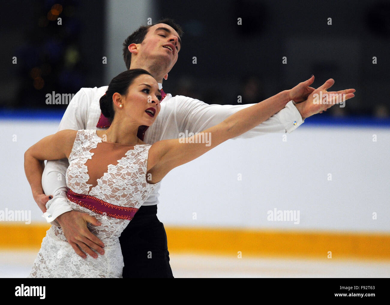 Essen, Germany. 13th Dec, 2015. Figure skaters Mari Vartmann from ...
