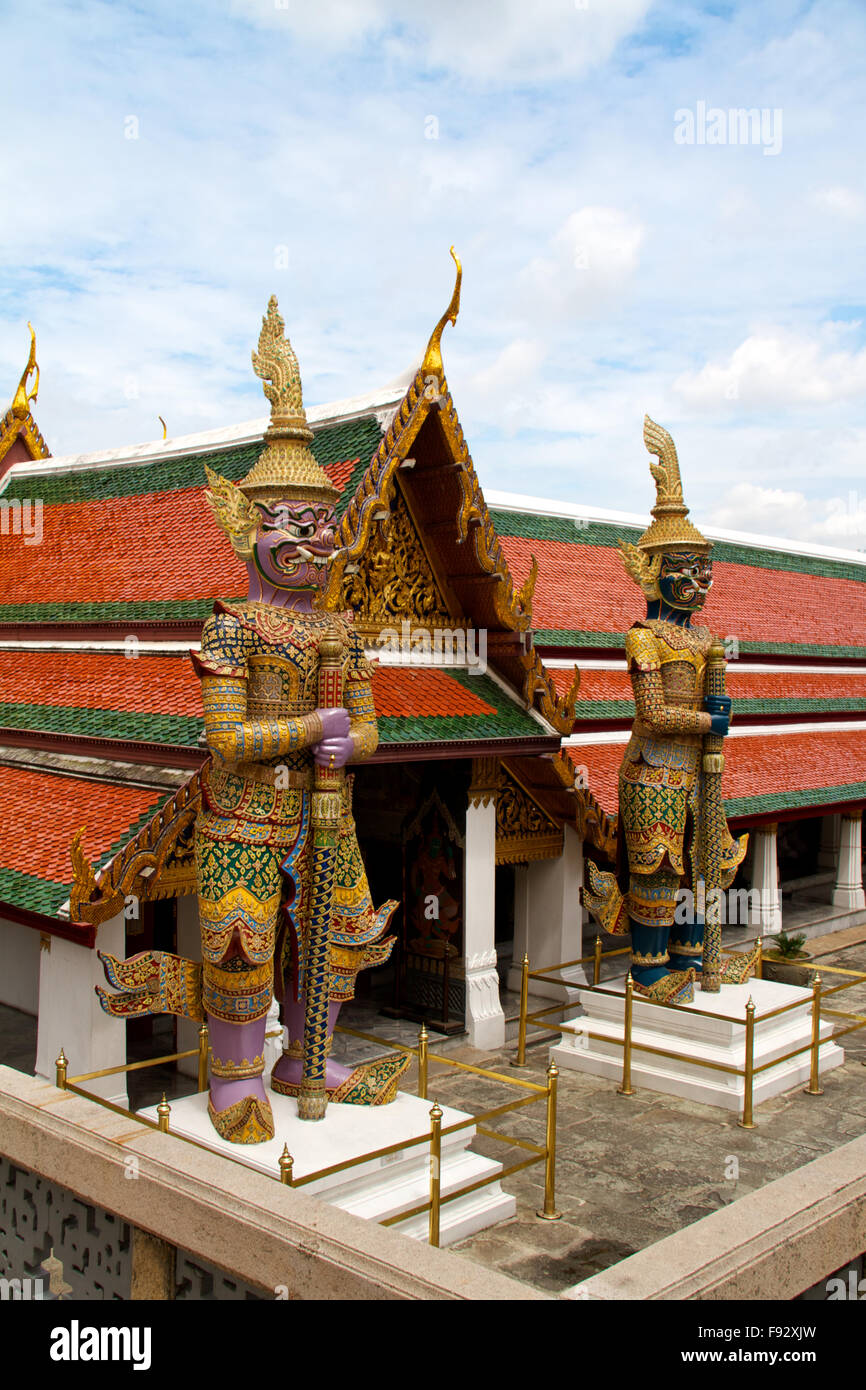 Statue in the Ramayana Stock Photo - Alamy
