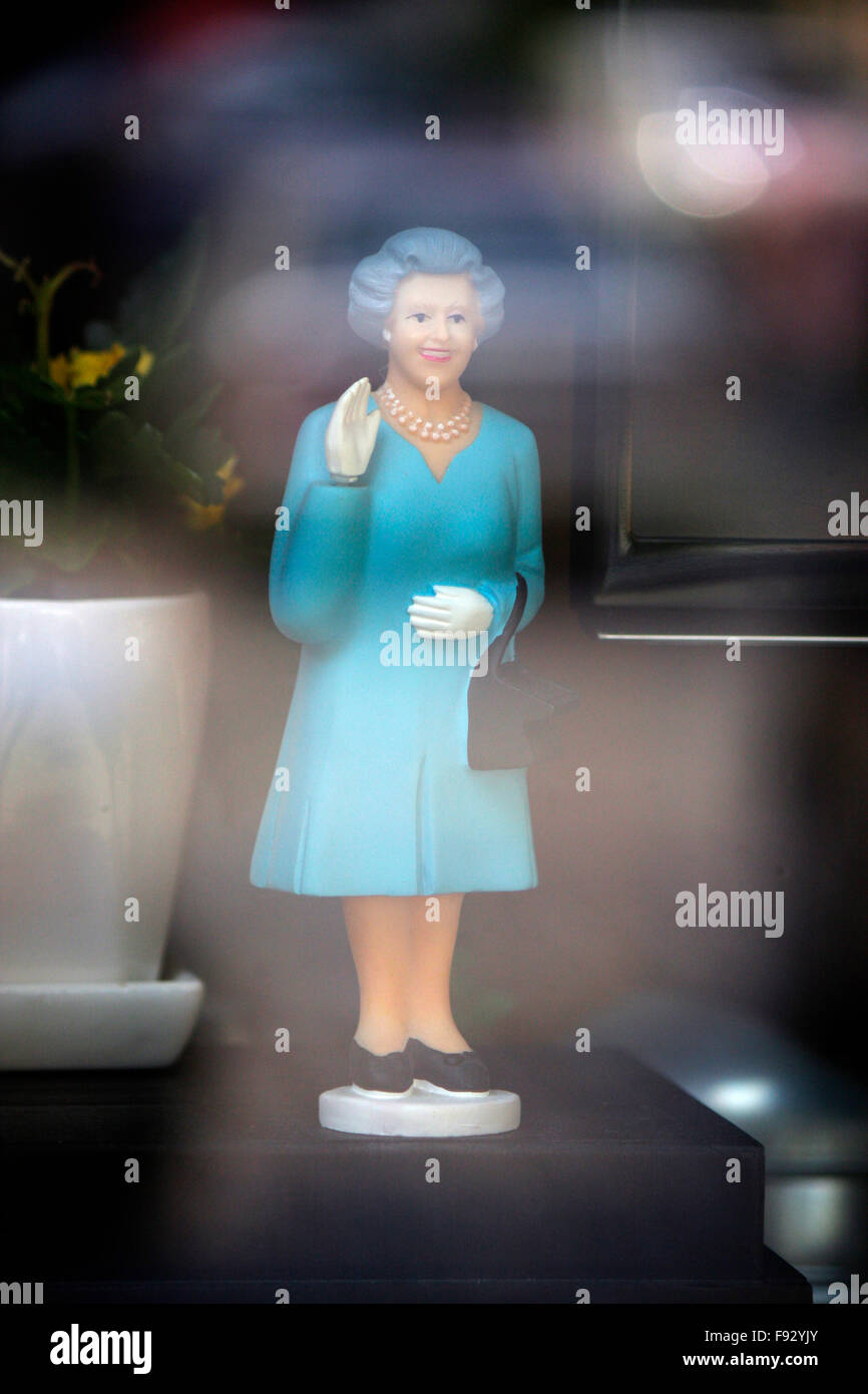 "Winkequeen" - eine Figur, die wohl die britische Koenigin Queen ...